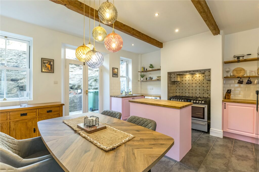 Woodhead Road, Holmbridge, Holmfirth, HD9 2NL | Wm. Sykes & Son Estate ...